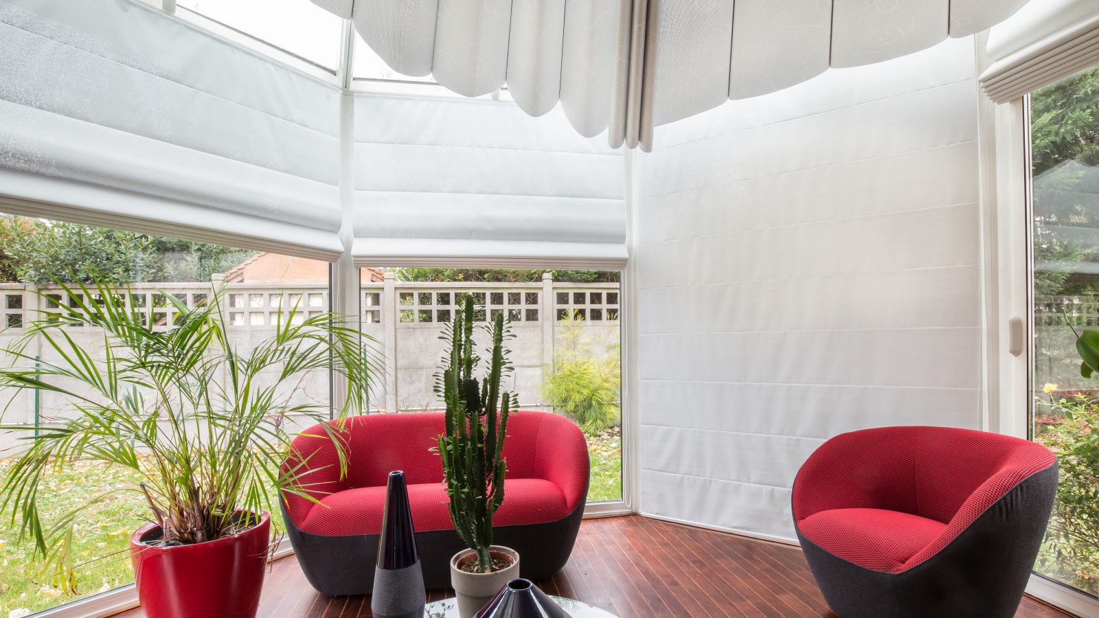 Guide - Quels stores de véranda sur-mesure choisir ? | Komilfo