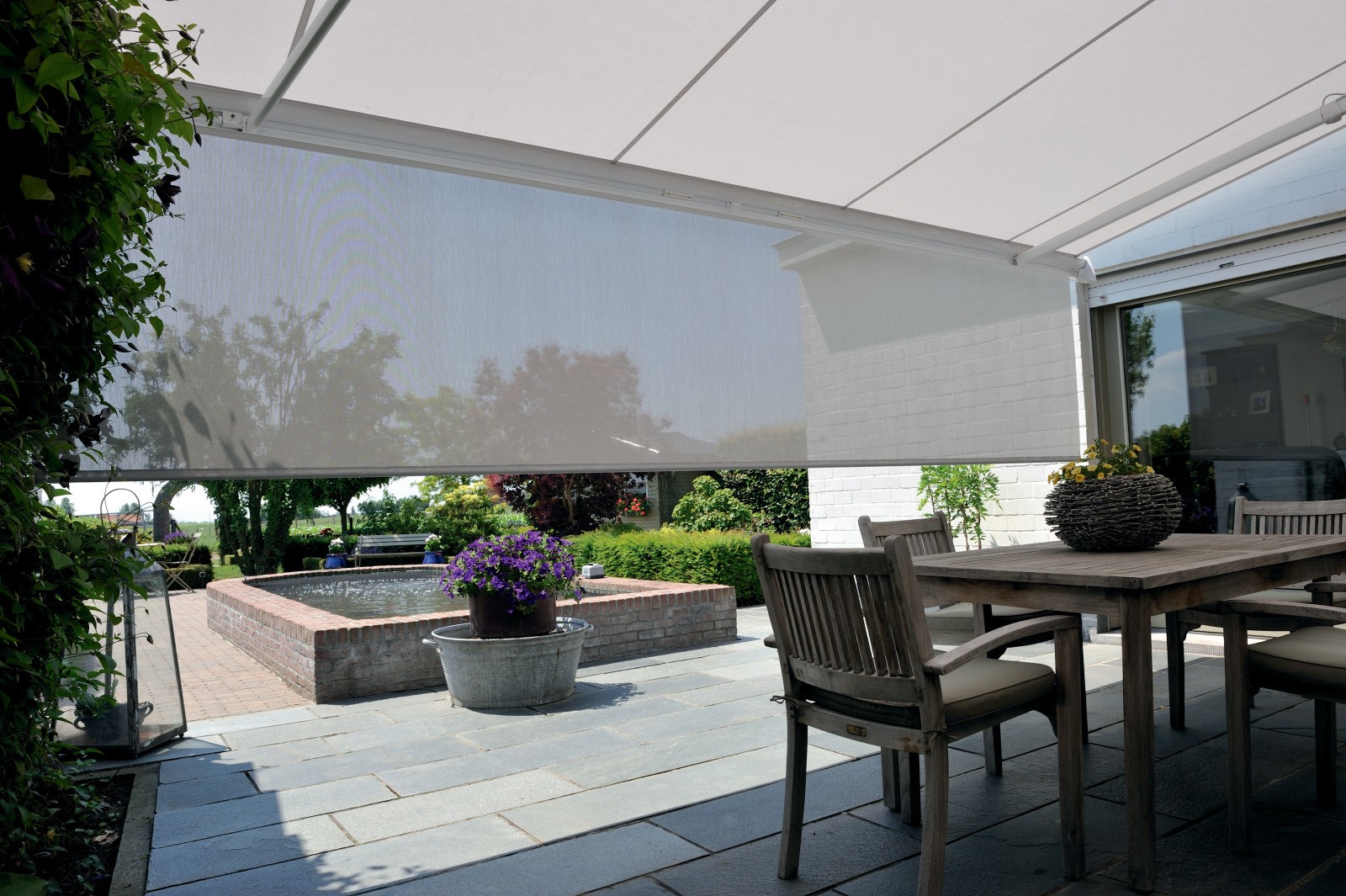 Guide - Store banne, BSO : quels stores extérieurs choisir ? | Komilfo