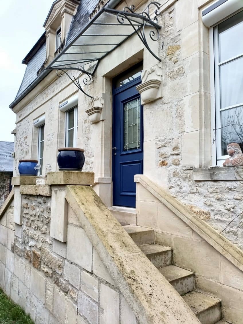 Installation d une porte d'entrée en aluminium dans l Aisne | Komilfo